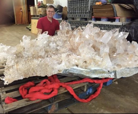 PHOTOS: Image of $3.5M chunk of quartz found in Arkansas goes viral 2 ...
