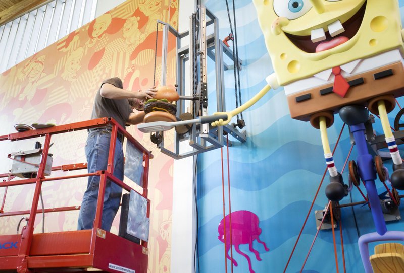 PHOTO GALLERY: SpongeBob at Amazeum, First Thursday in Fayetteville and ...